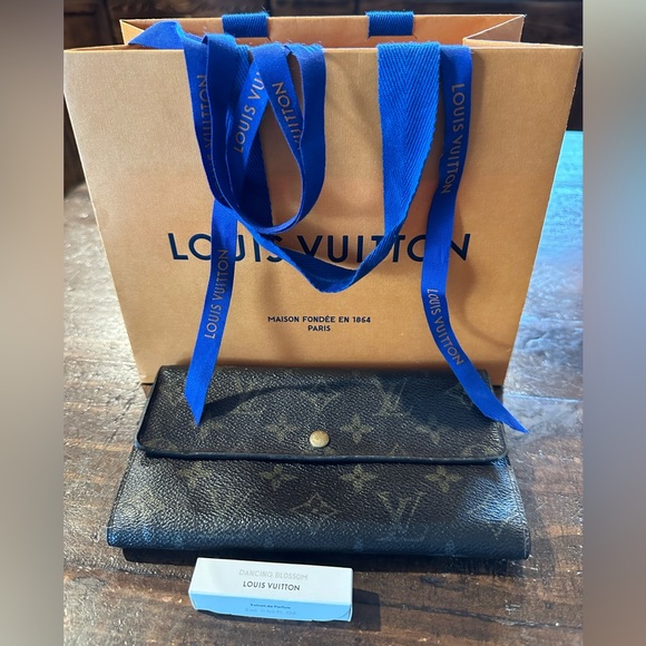 Louis Vuitton | Bags | Louis Vuitton Monogram Long Wallet W Lv Bag 6 Lv ...